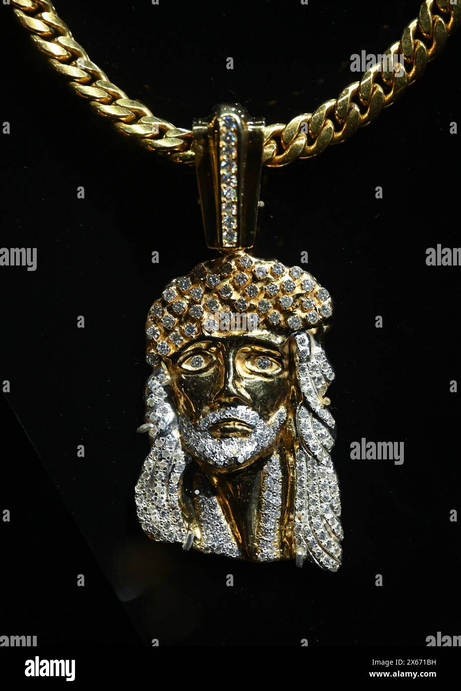 Jesus Piece Biggie - King Ice Apps