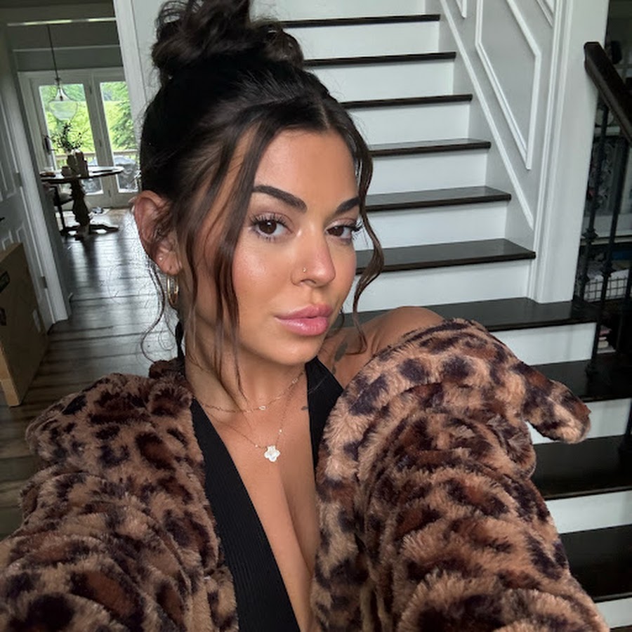 Steph Pappas Onlyfans Leaks - King Ice Apps