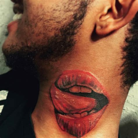 4 Interpretations of Tattoo Lips on the Neck - King Ice Apps
